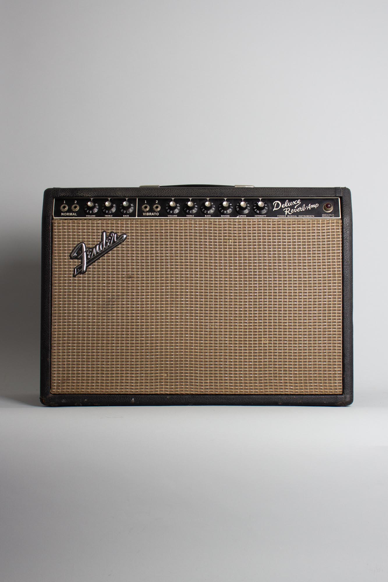 Fender Deluxe Reverb Tube Amplifier (1966) | RetroFret
