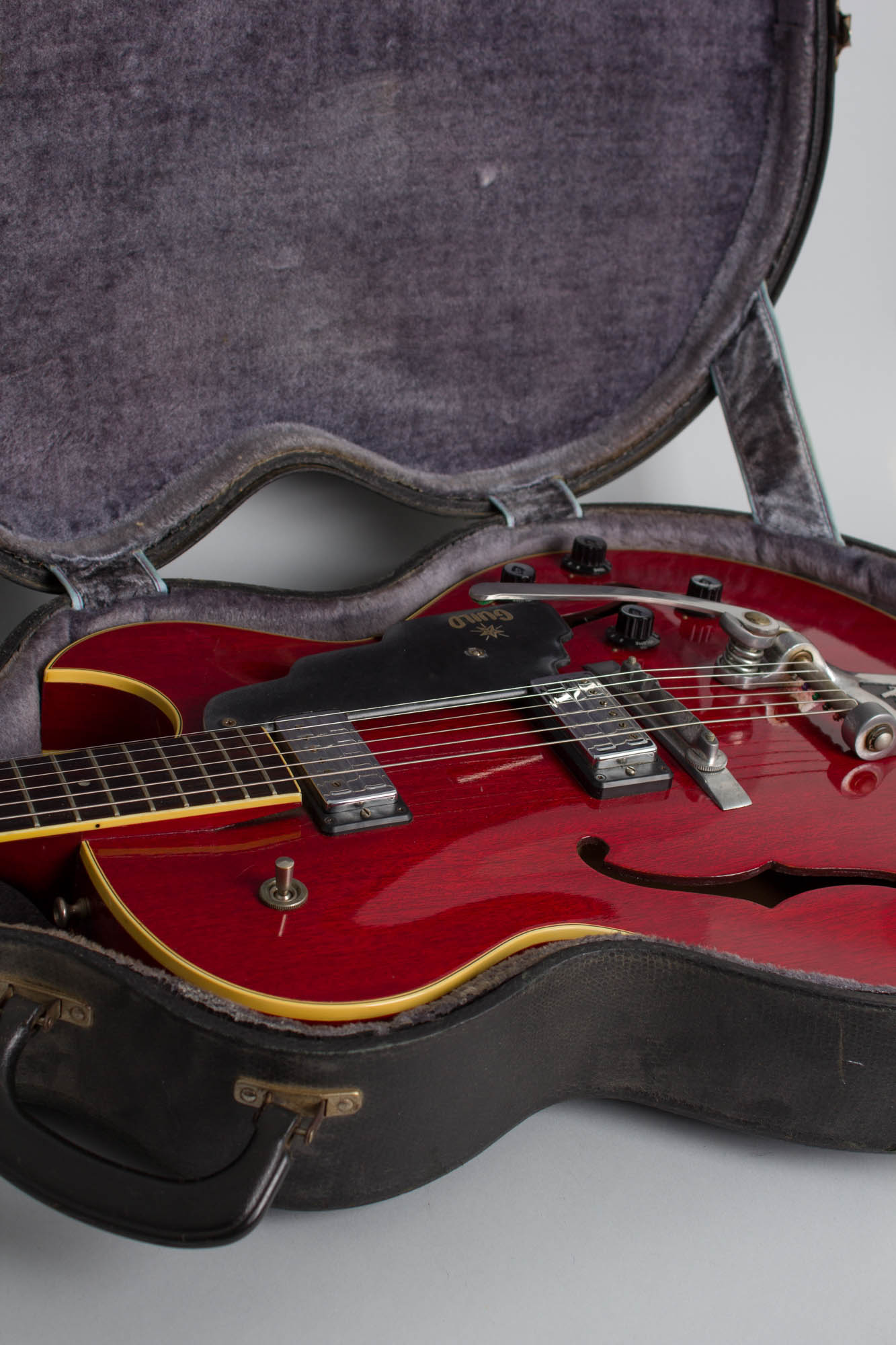 Guild Starfire III Thinline Hollow Body Electric Guitar (1967) | RetroFret