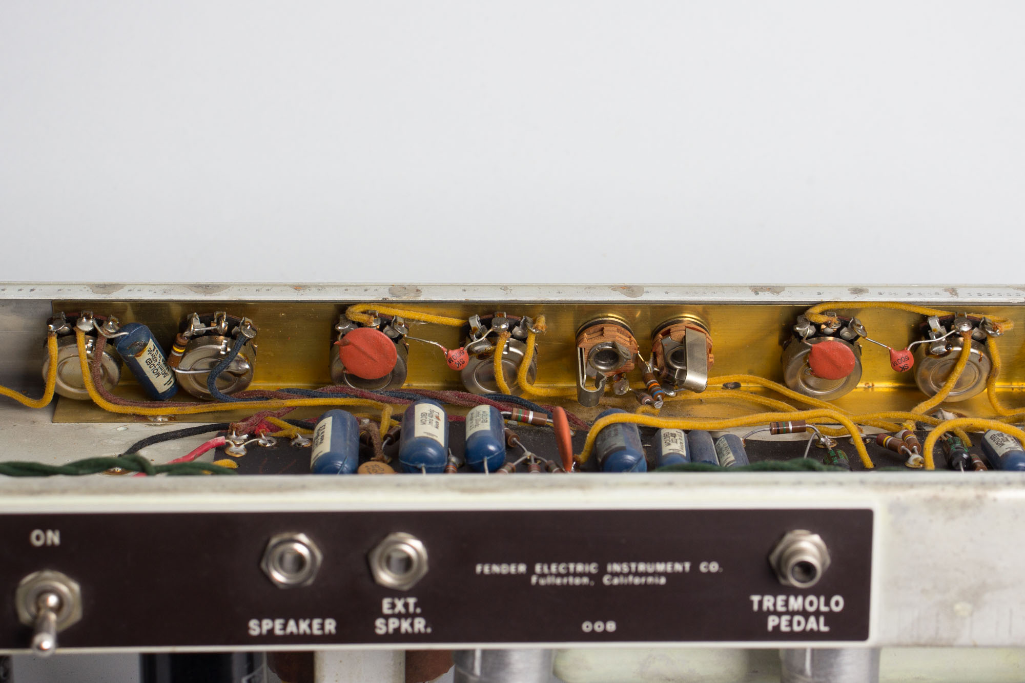 Fender Deluxe 6G3 Tube Amplifier (1963) | RetroFret