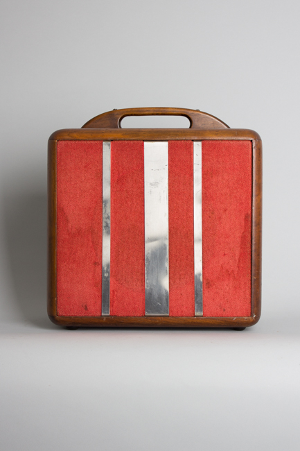 Fender Model 26 Deluxe "Woodie" Tube Amplifier (1946) | RetroFret