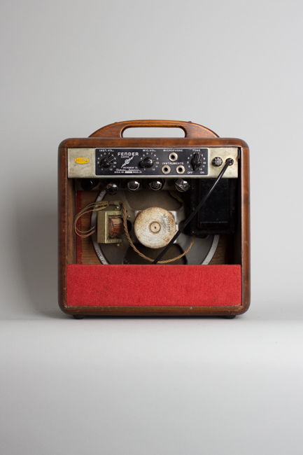 Fender Model 26 Deluxe "Woodie" Tube Amplifier (1946) | RetroFret