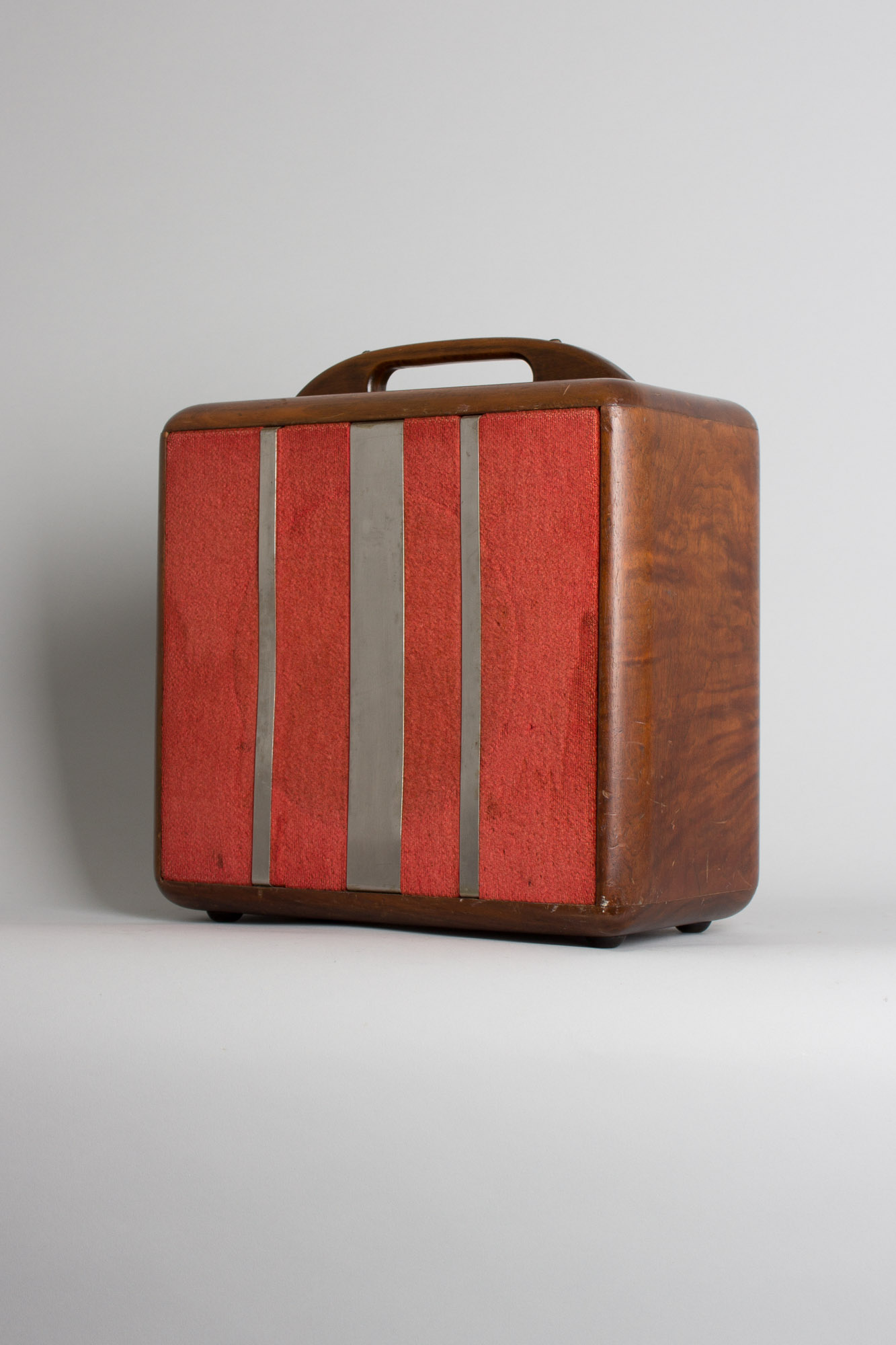 Fender Model 26 Deluxe "Woodie" Tube Amplifier (1946) | RetroFret