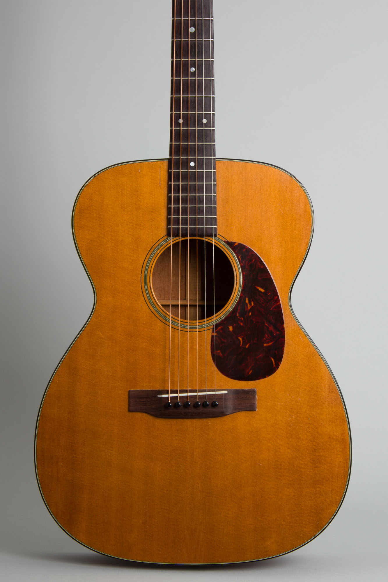 C. F. Martin 000-18 Flat Top Acoustic Guitar (1959) | RetroFret
