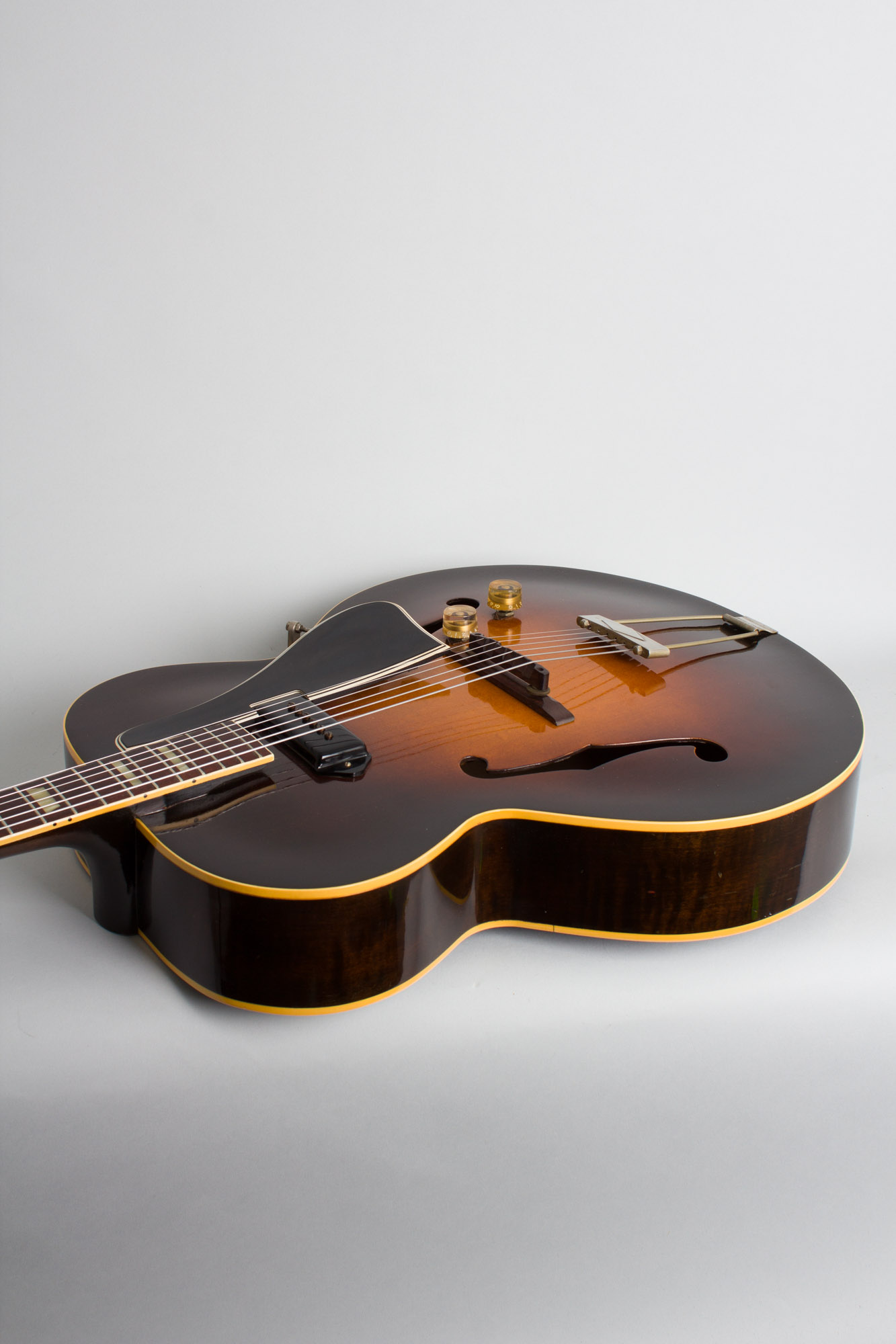 Gibson ES-150 Arch Top Hollow Body Electric Guitar (1950) | RetroFret