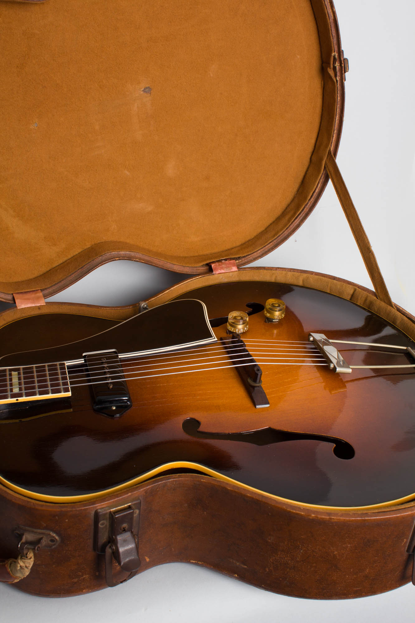 Gibson ES-150 Arch Top Hollow Body Electric Guitar (1950) | RetroFret