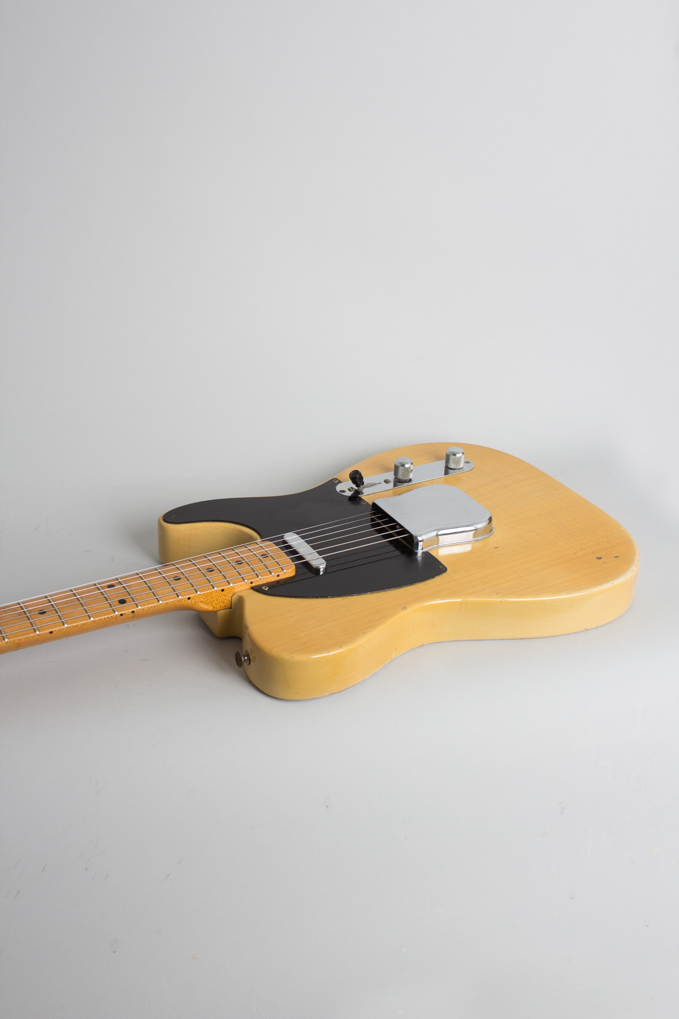 Fender Telecaster Solid Body Electric Guitar (1953) | RetroFret
