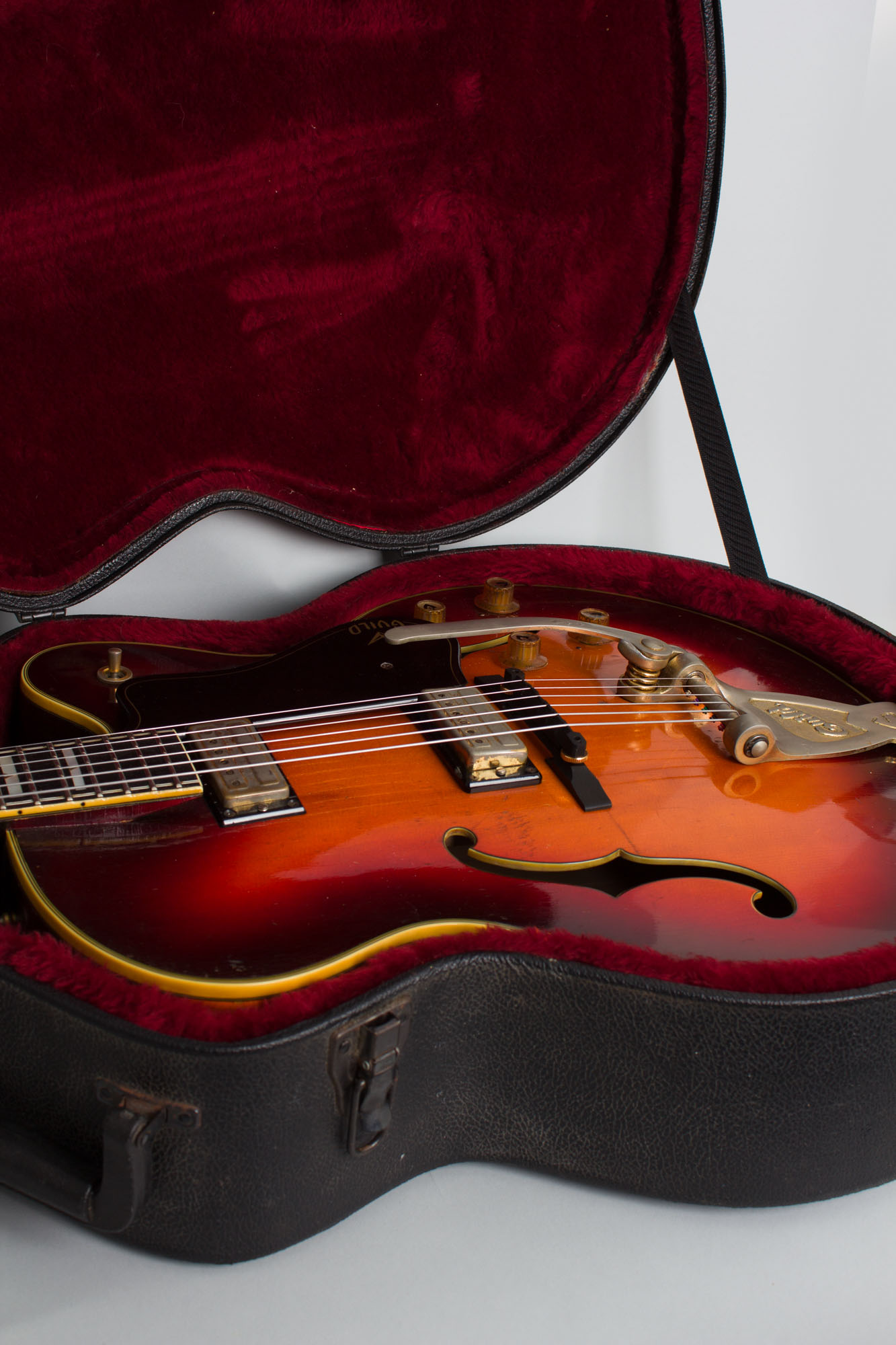 Guild X-500 Stuart Arch Top Hollow Body Electric Guitar (1964) | RetroFret