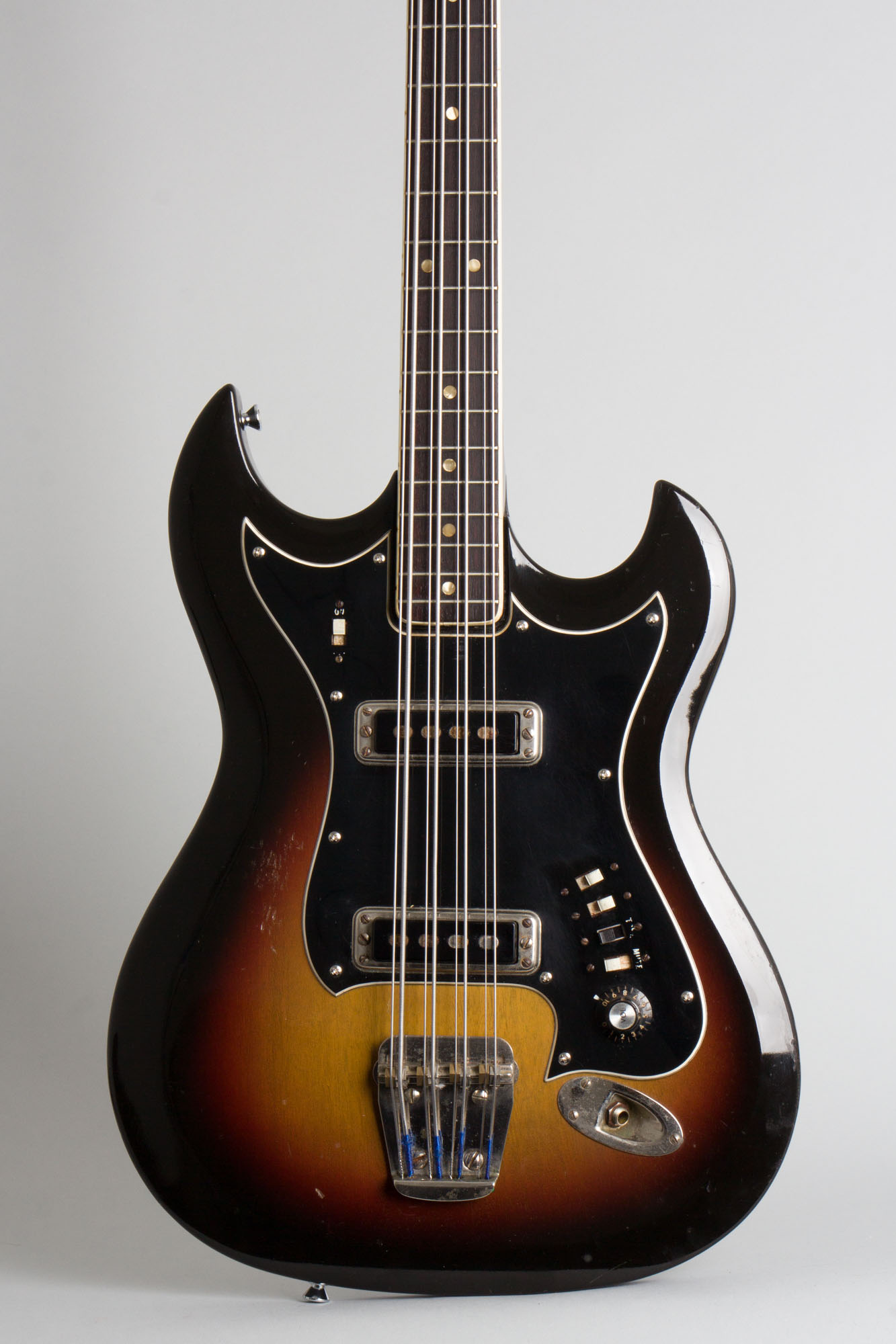 Hagstrom 8-String Bass H-8 Solid Body Electric Bass Guitar (1968 ...