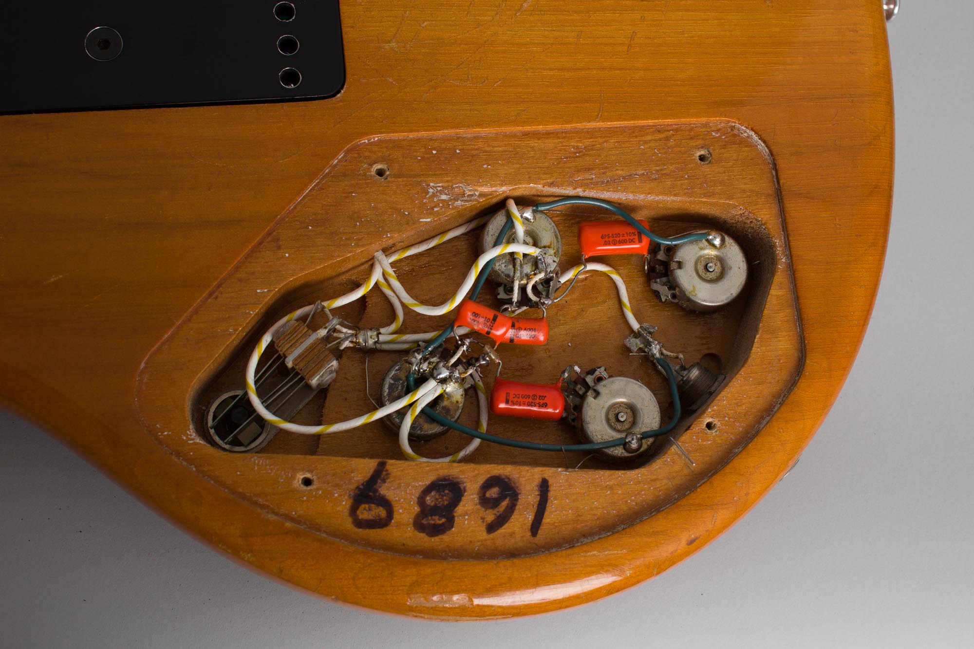 Travis Bean TB-1000S Standard Solid Body Electric Guitar (1978) | RetroFret