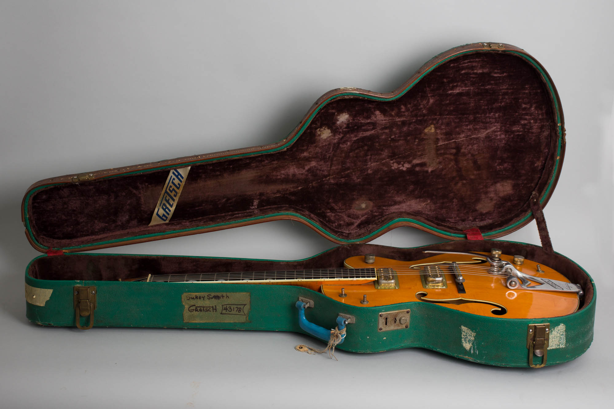 Gretsch Chet Atkins Hollow Body Model 6120 Arch Top Hollow Body ...