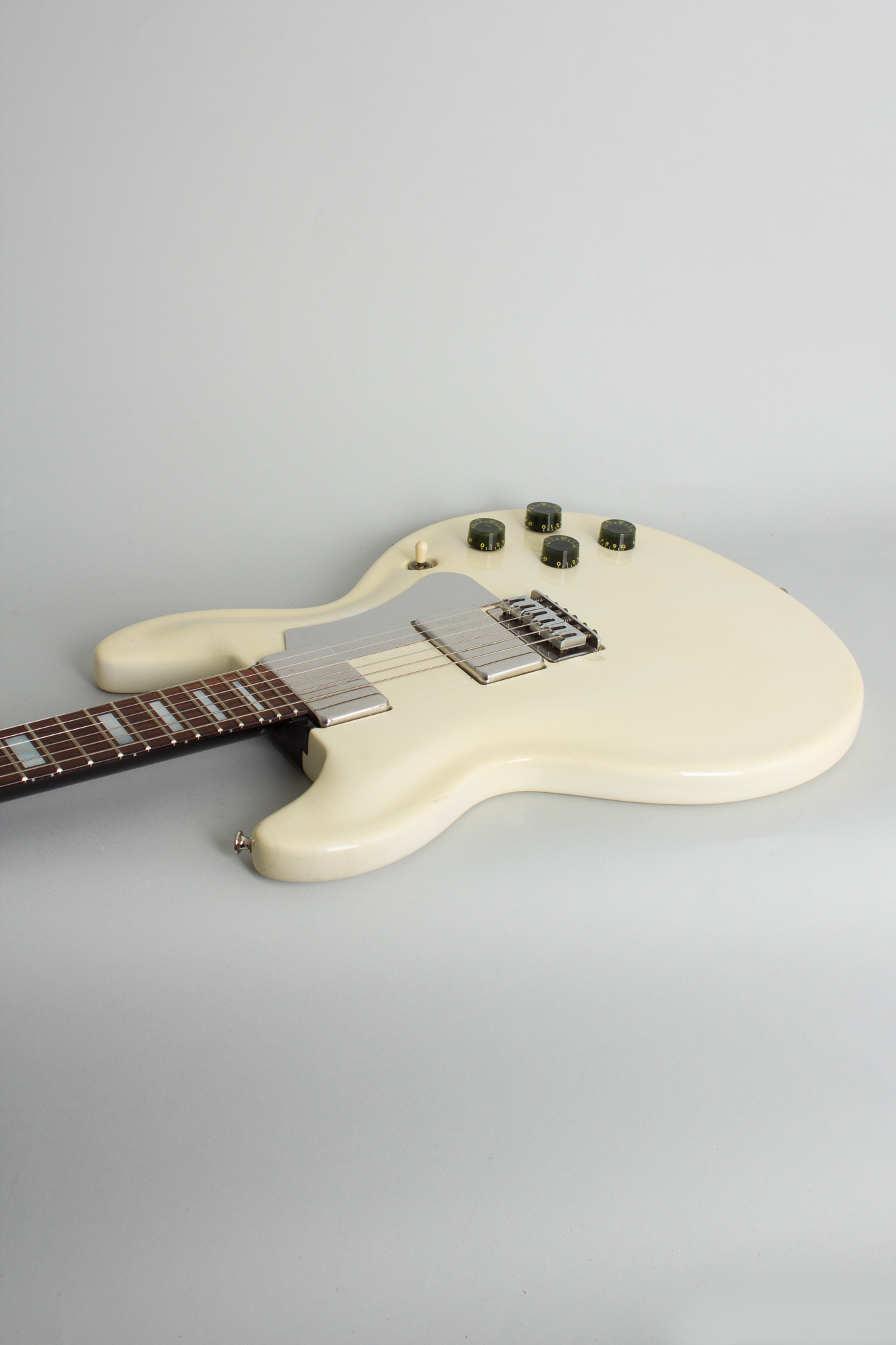 Travis Bean TB-1000A Artist Solid Body Electric Guitar (1978) | RetroFret