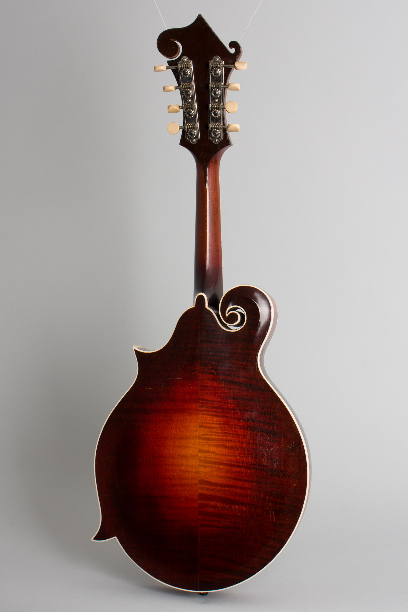 Gibson F-4 Carved Top Mandolin (1927) | RetroFret