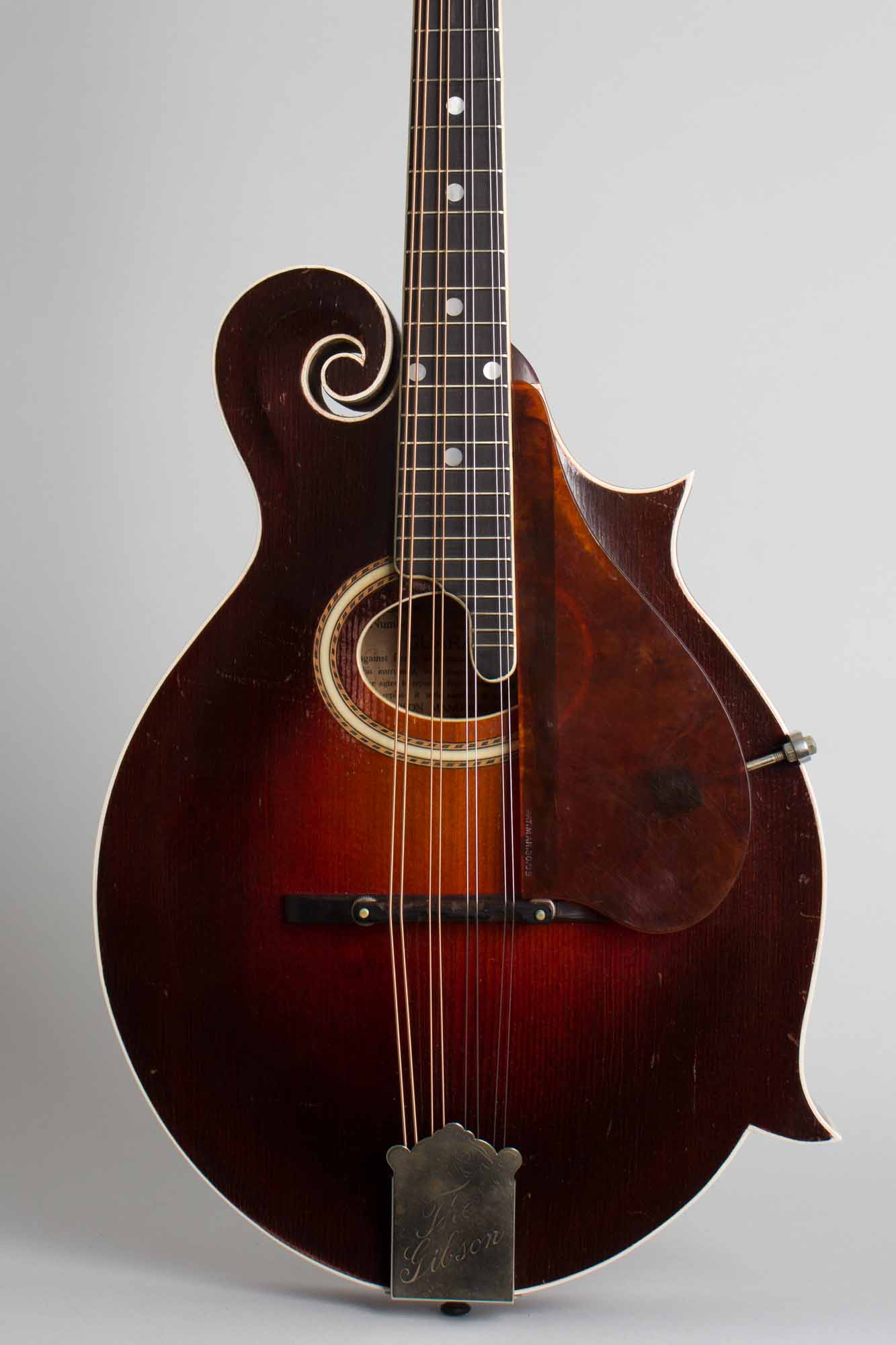 Gibson F-4 Carved Top Mandolin (1927) | RetroFret