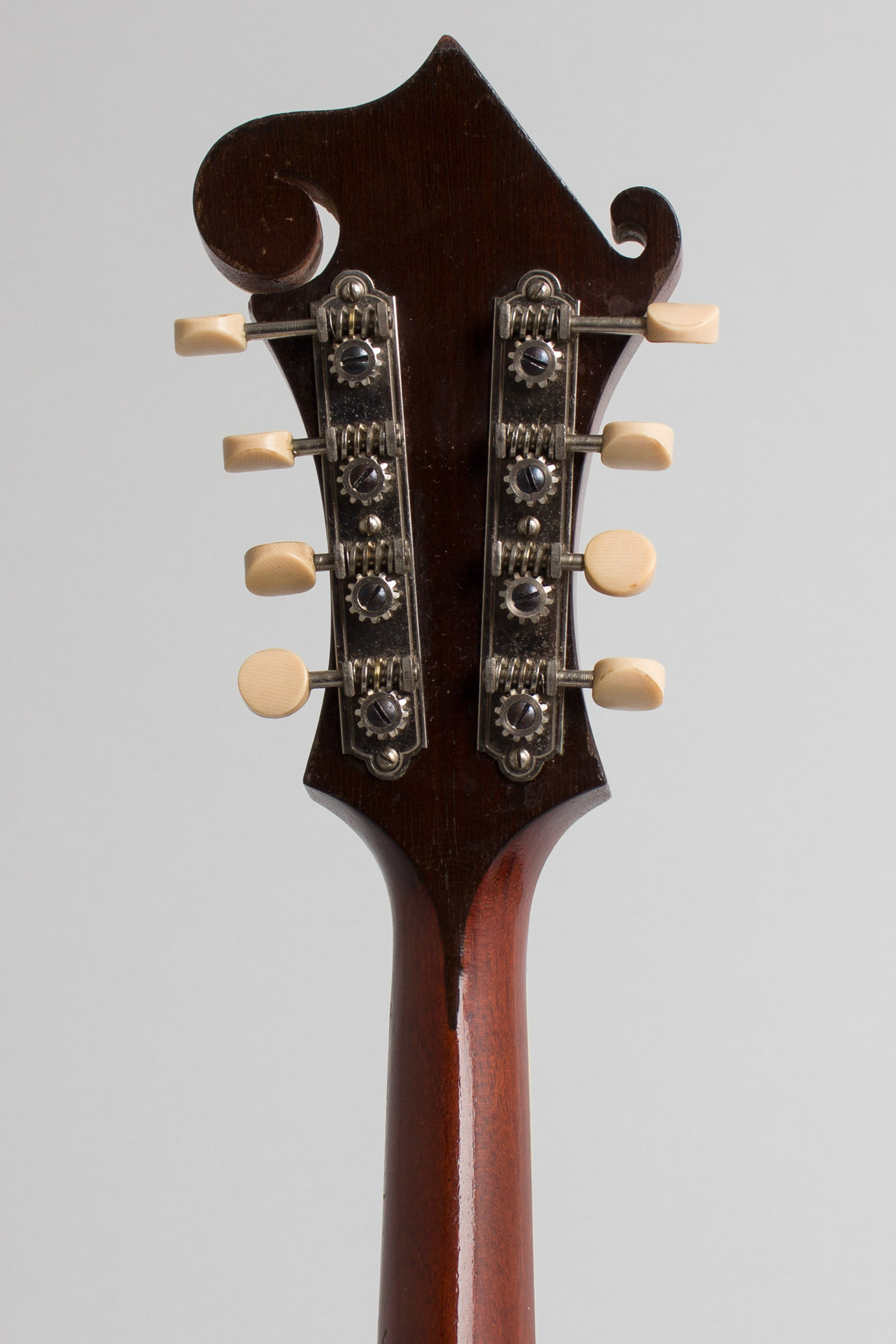 Gibson F-4 Carved Top Mandolin (1927) | RetroFret