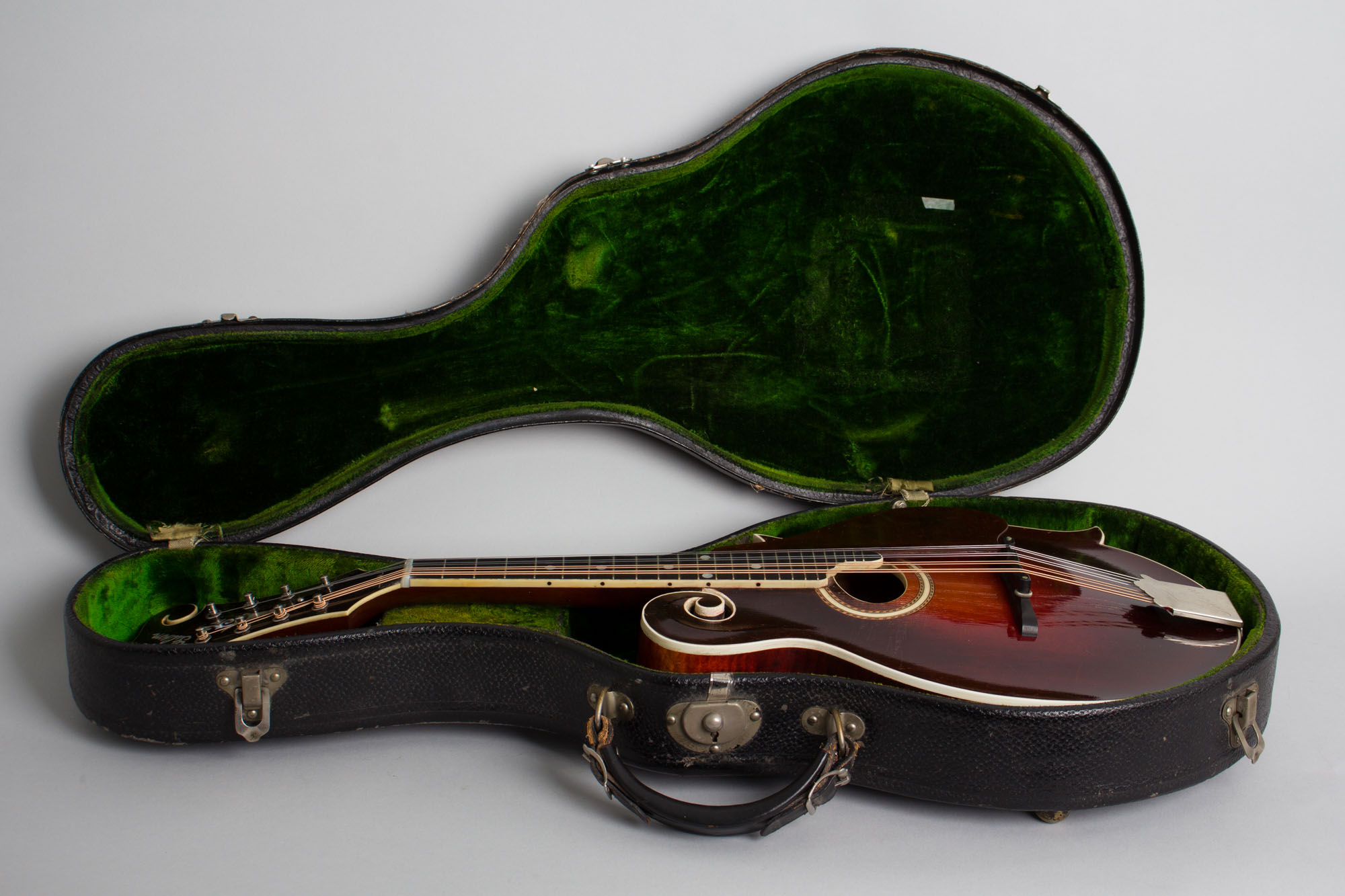 Gibson F-4 Carved Top Mandolin (1927) | RetroFret