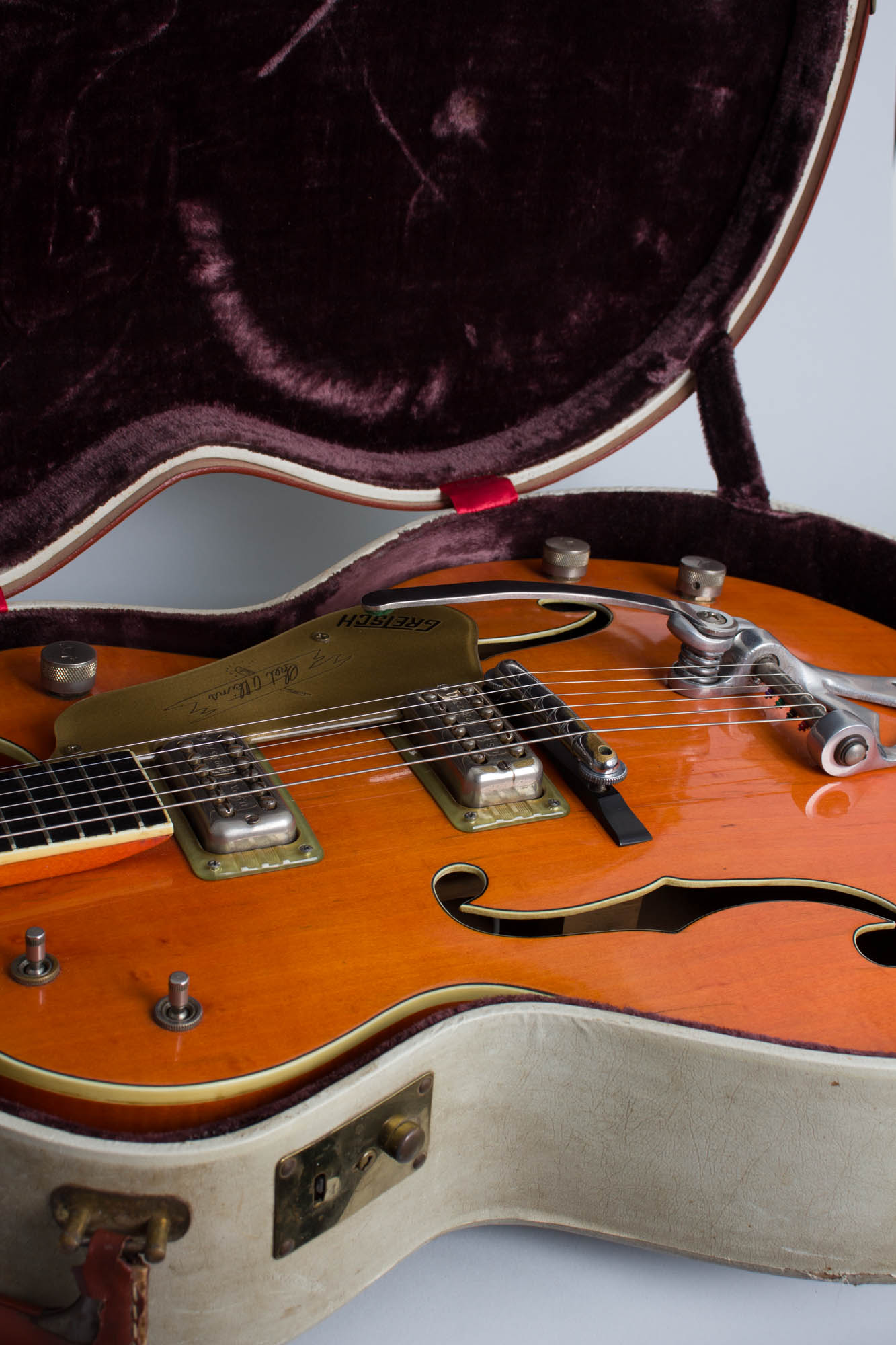 Gretsch Chet Atkins Hollow Body Model 6120 Arch Top Hollow Body ...