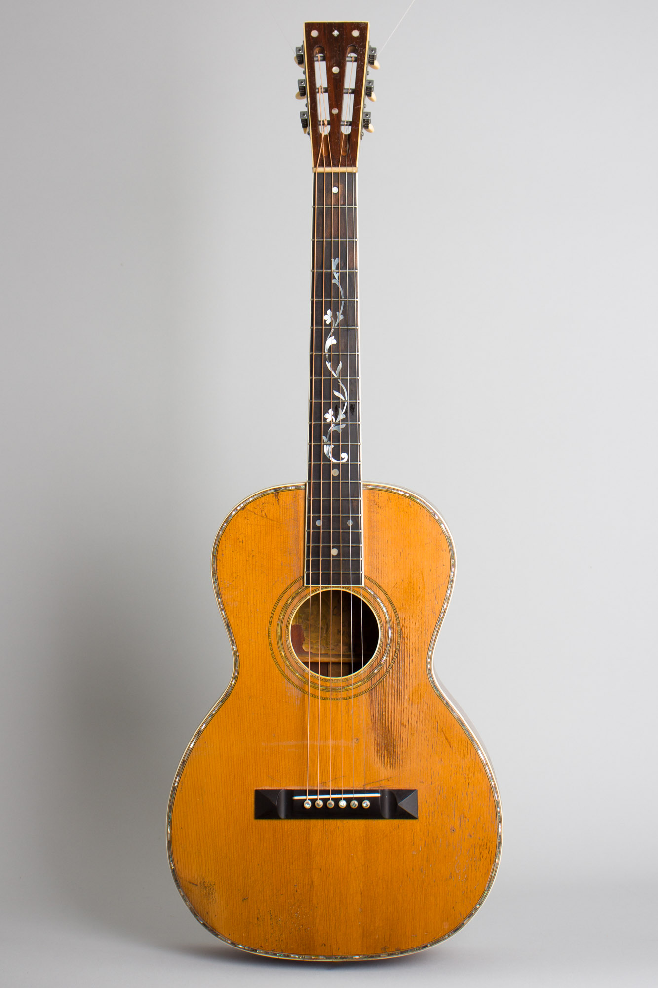 Soverign Concert size Flat Top Acoustic Guitar (1920s) | RetroFret