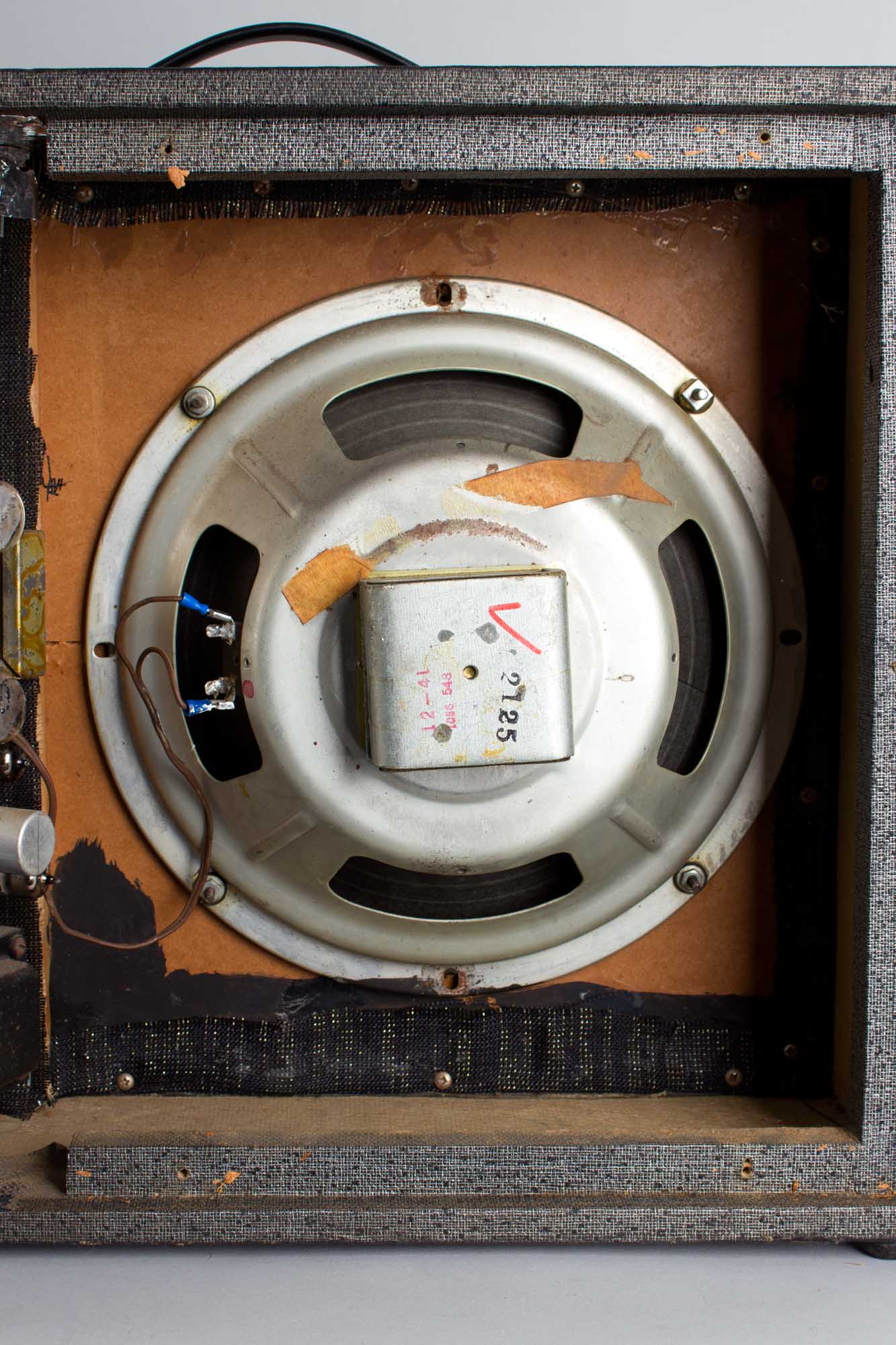 Silvertone Model 1482 Tube Amplifier, made by Danelectro (1965) | RetroFret