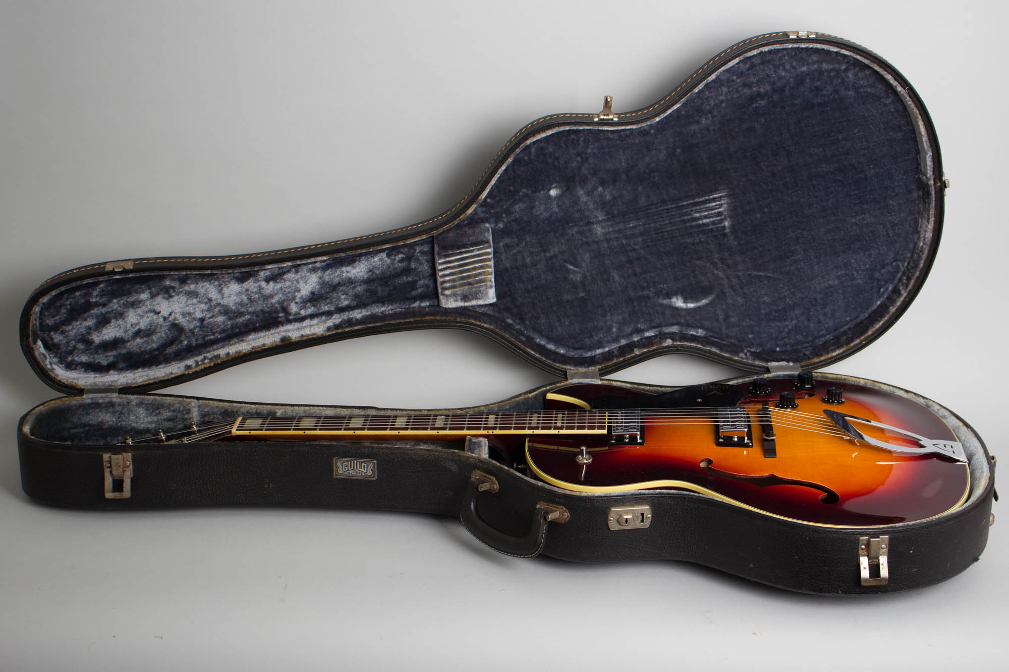 Guild CE-100-D Arch Top Hollow Body Electric Guitar (1963) | RetroFret