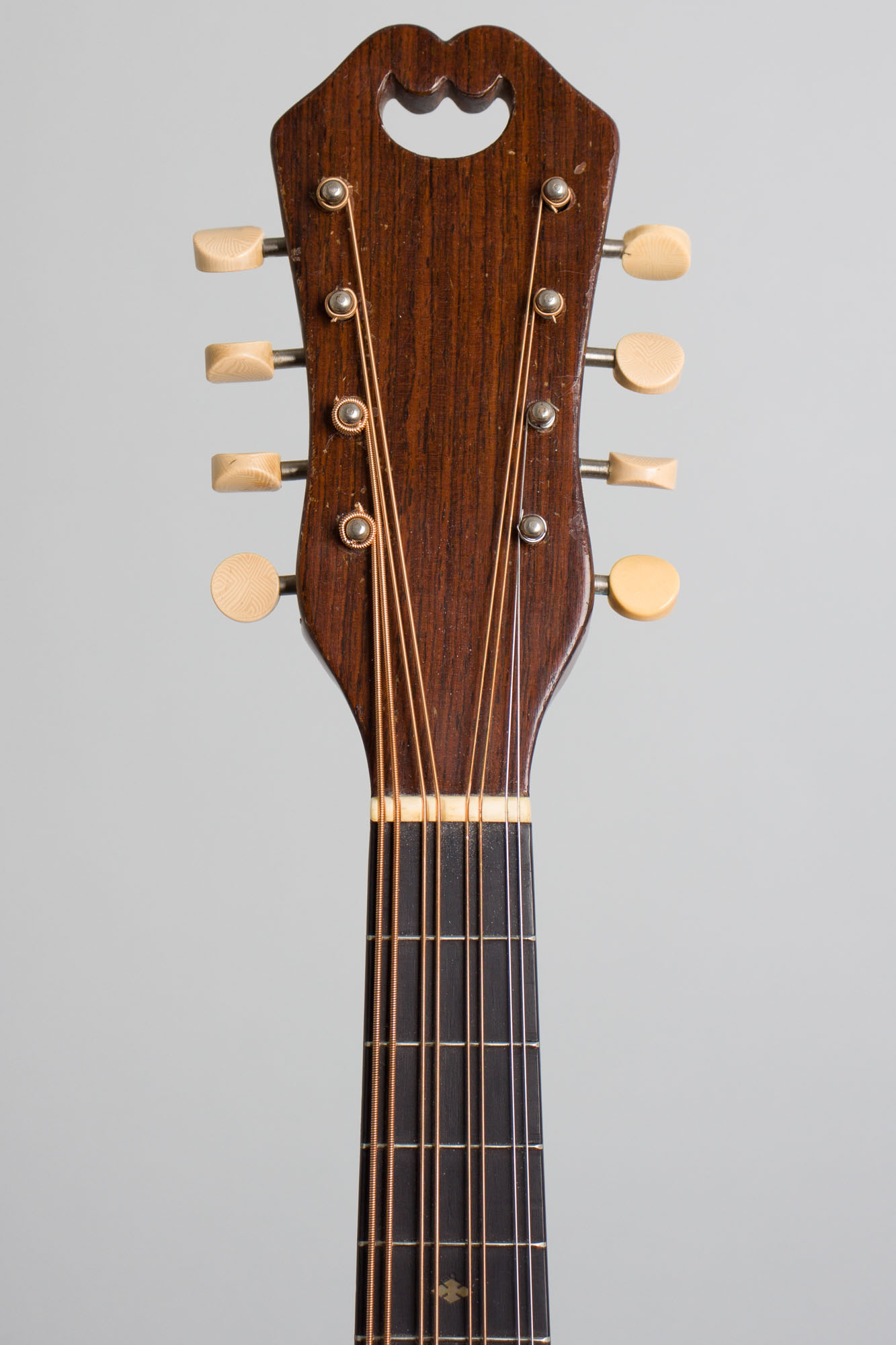 C. F. Martin Style B Flat back, bent top Mandola (1931) | RetroFret