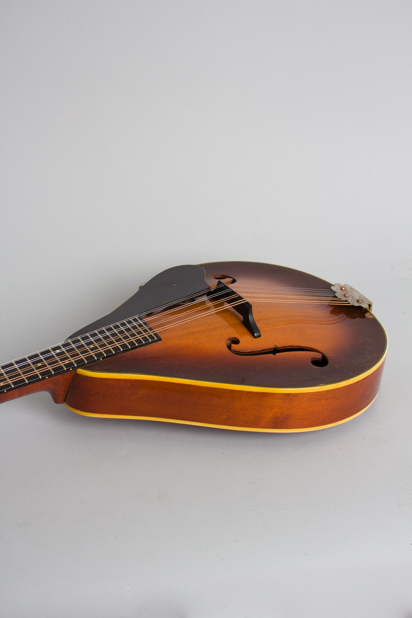 C. F. Martin 2-15 Carved Top Mandolin (1949) | RetroFret