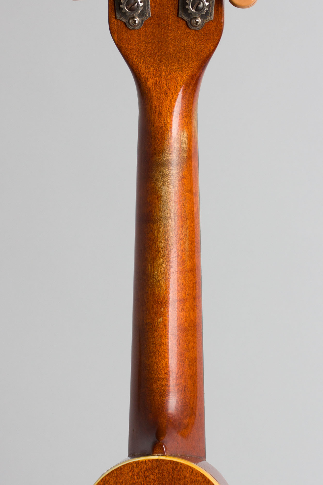 C. F. Martin 2-15 Carved Top Mandolin (1949) | RetroFret