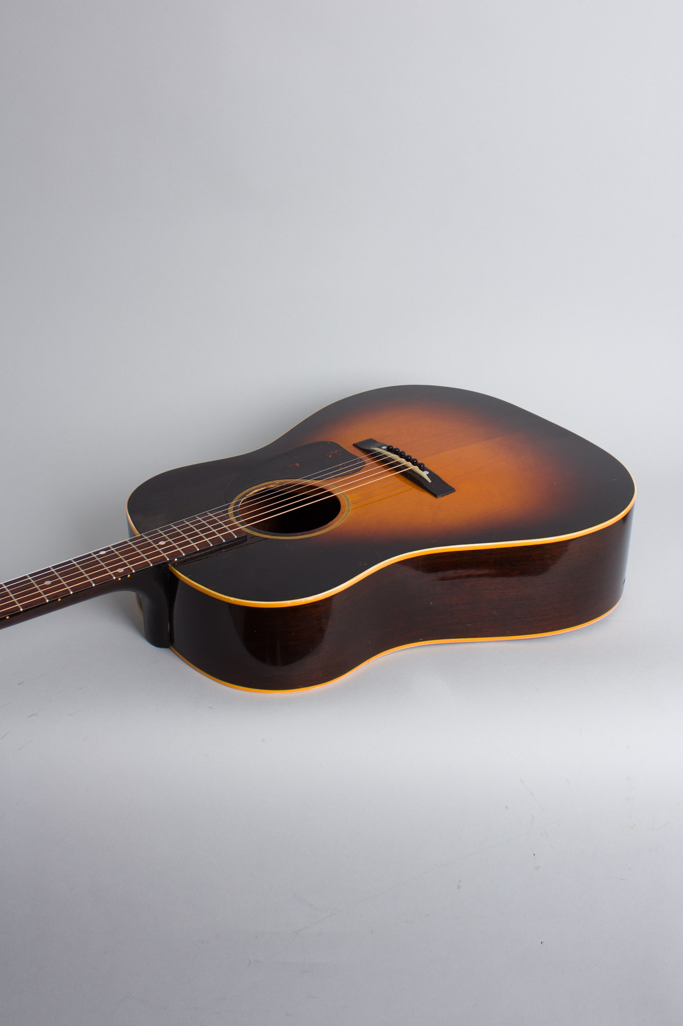Gibson J-45 Banner Flat Top Acoustic Guitar (1944) | RetroFret