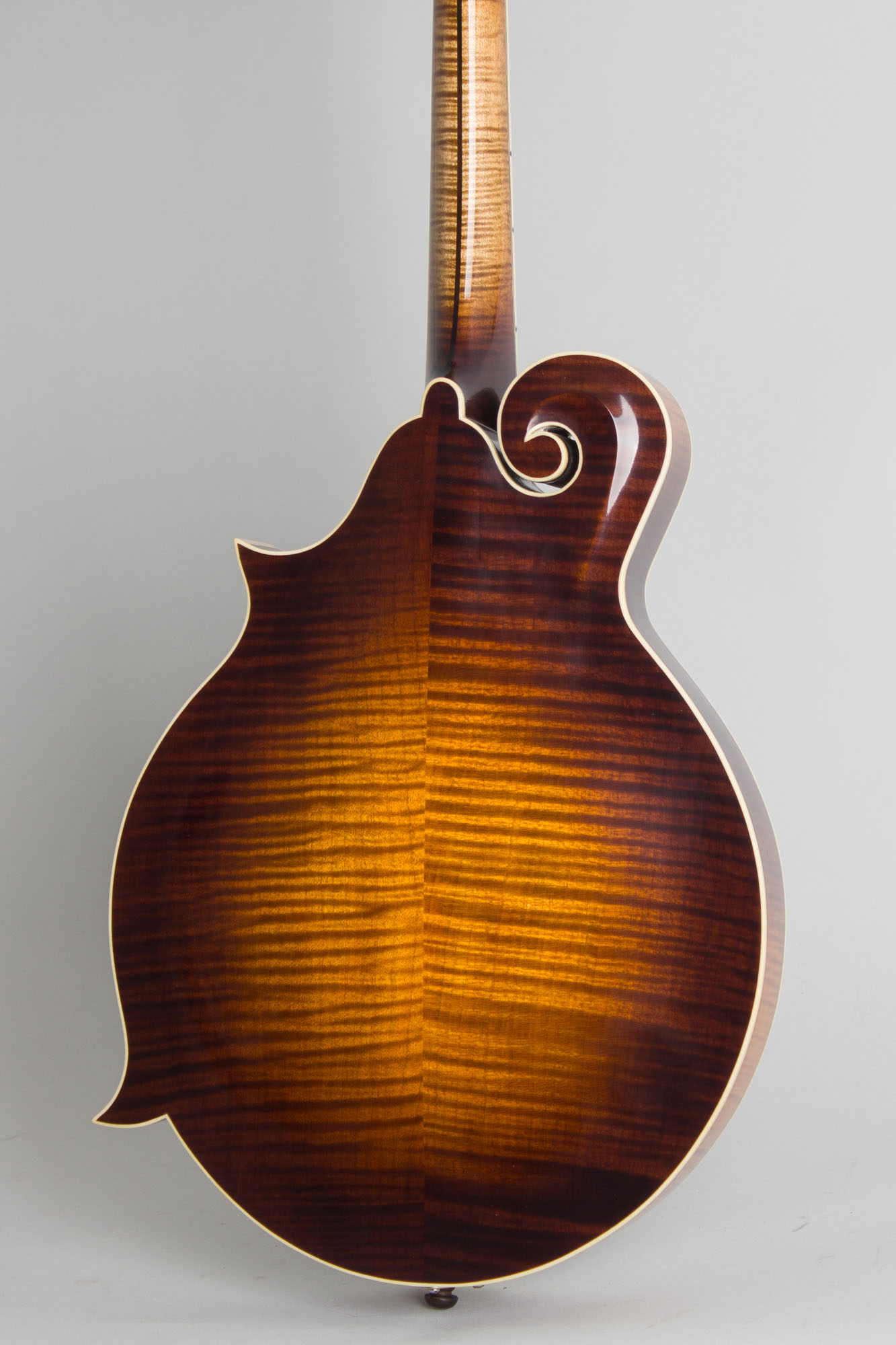 Northfield NFB-5FE Big Mon Carved Top Mandolin (2022) | RetroFret