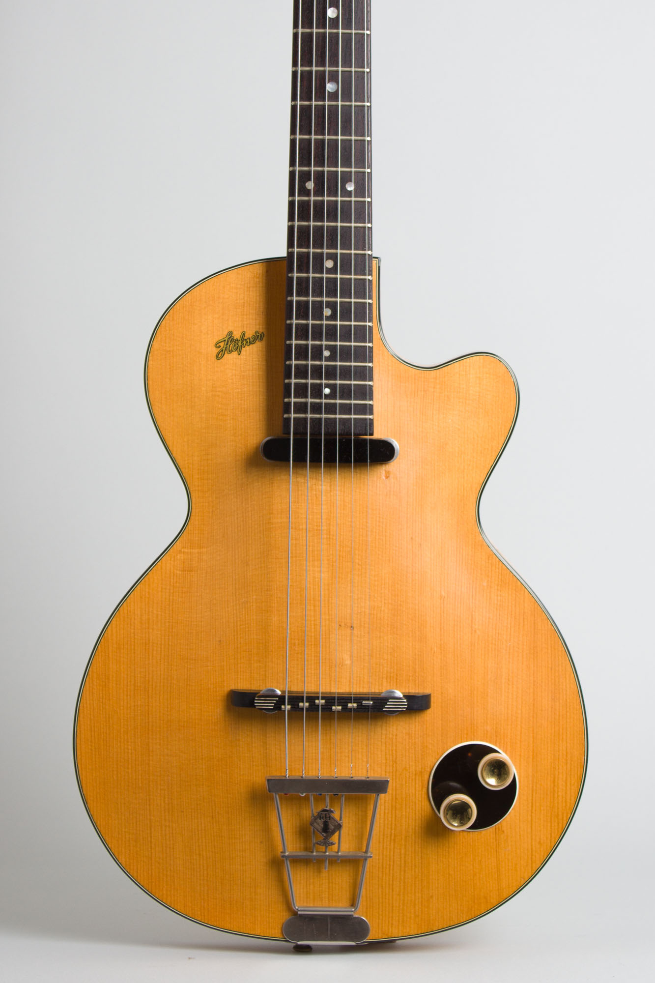 Hofner Club 40 Arch Top Hollow Body Electric Guitar (1957) | RetroFret