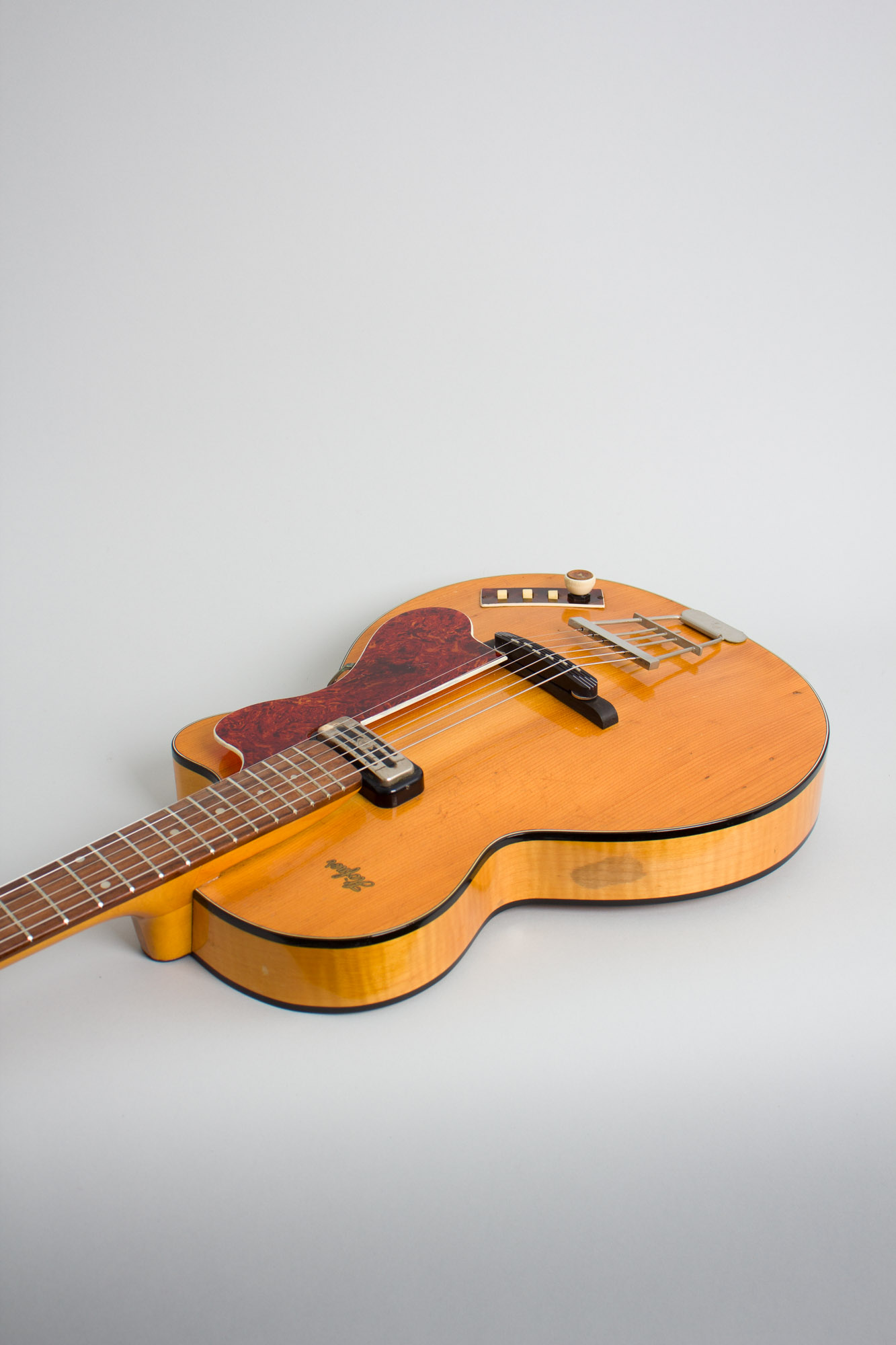 Hofner Club 40 Arch Top Hollow Body Electric Guitar (1960) | RetroFret