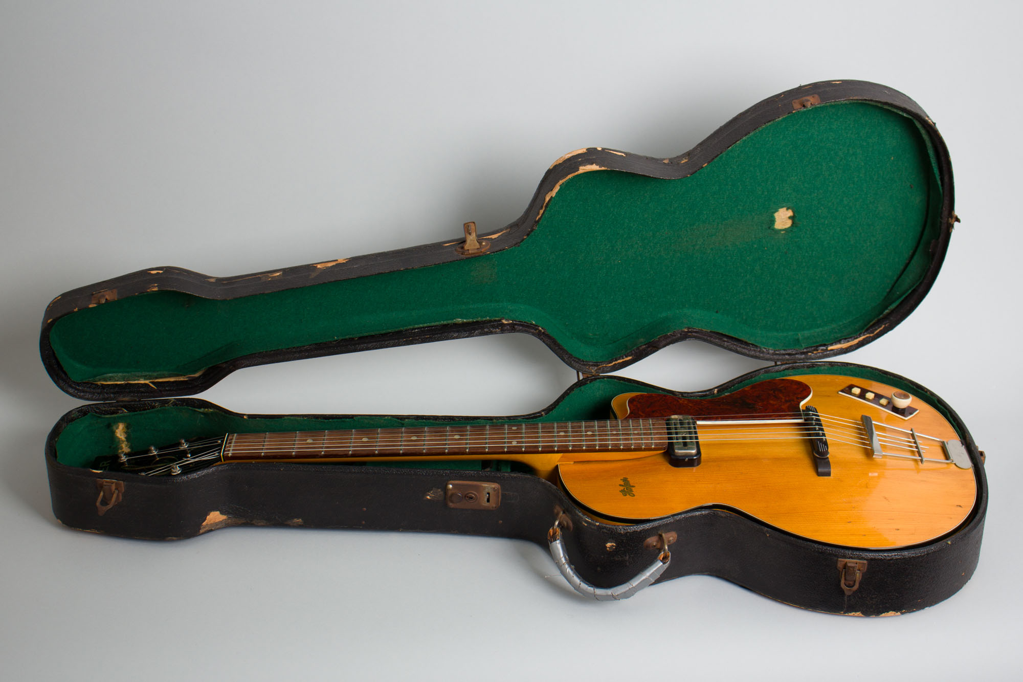 Hofner Club 40 Arch Top Hollow Body Electric Guitar (1960) | RetroFret