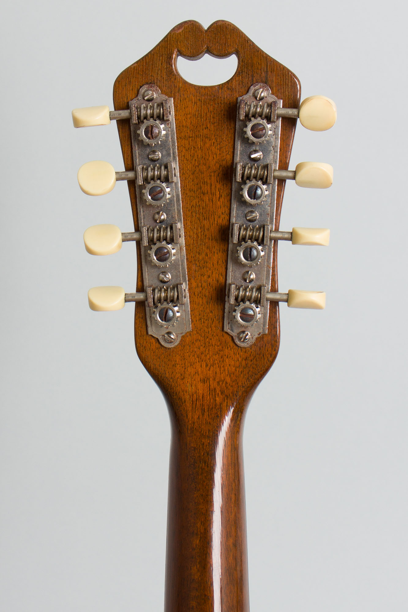 C. F. Martin Style B Flat Back Mandolin (1942) | RetroFret