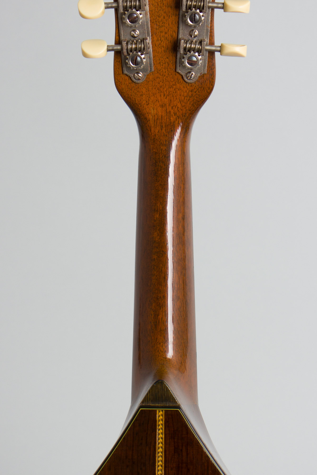 C. F. Martin Style B Flat Back Mandolin (1942) | RetroFret