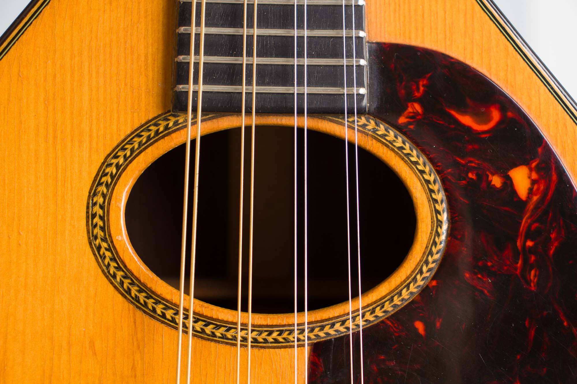 C. F. Martin Style B Flat Back Mandolin (1942) | RetroFret
