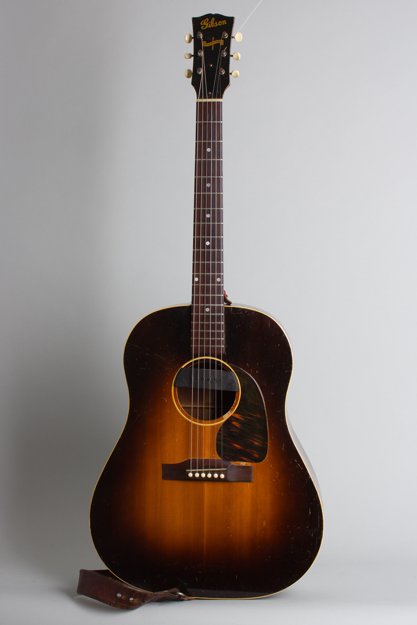 Gibson J-45 Banner Owned and Used by Jeff Tweedy of Wilco Flat Top ...