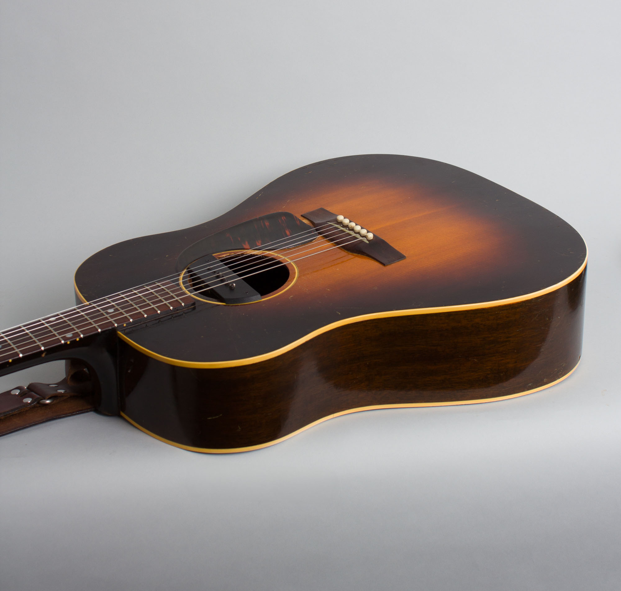 Gibson J-45 Banner Owned and Used by Jeff Tweedy of Wilco Flat Top ...