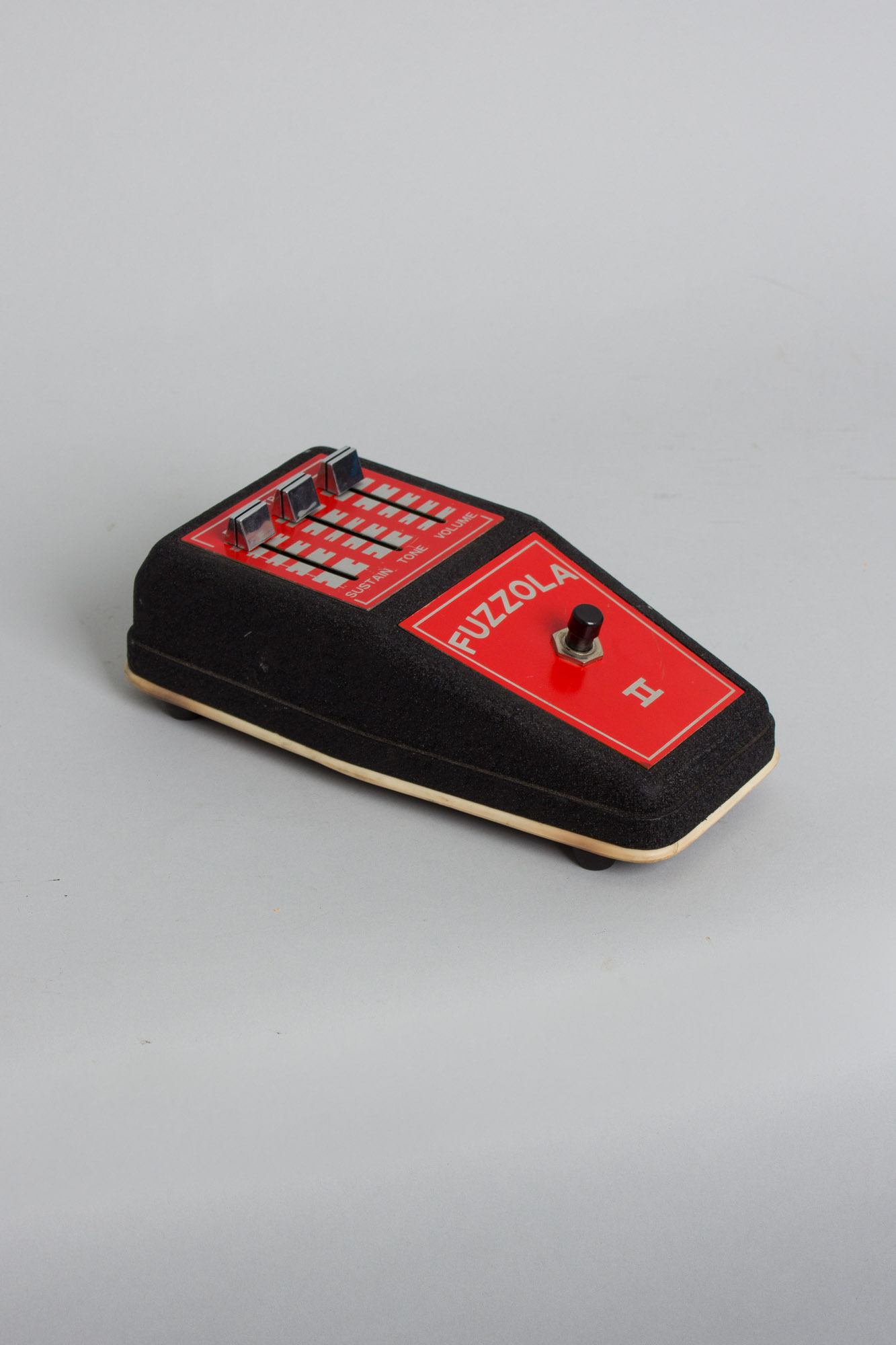 Sam Ash Fuzzola Owned and Used by Tom Verlaine Fuzz Effect, c. 1970 ...