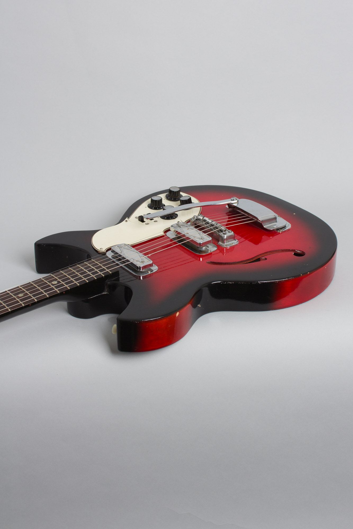 Harmony Silvertone Model 1453 Thinline Hollow Body Electric Guitar , c ...