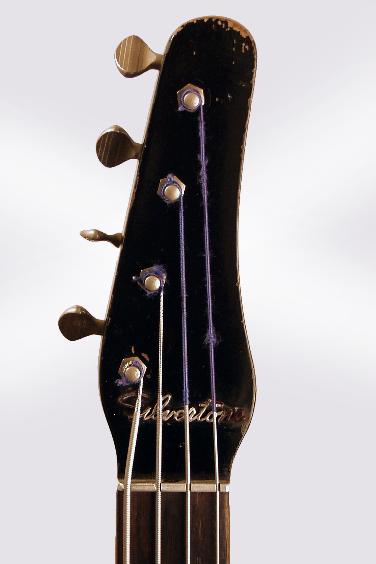 Silvertone Model 1444 Electric Bass Guitar, made by Danelectro (1965 ...