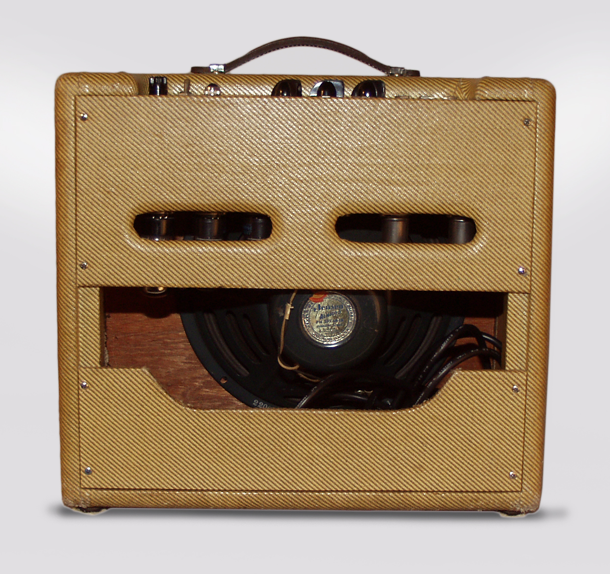 Fender Deluxe Tube Guitar Amplifier (1954) | RetroFret