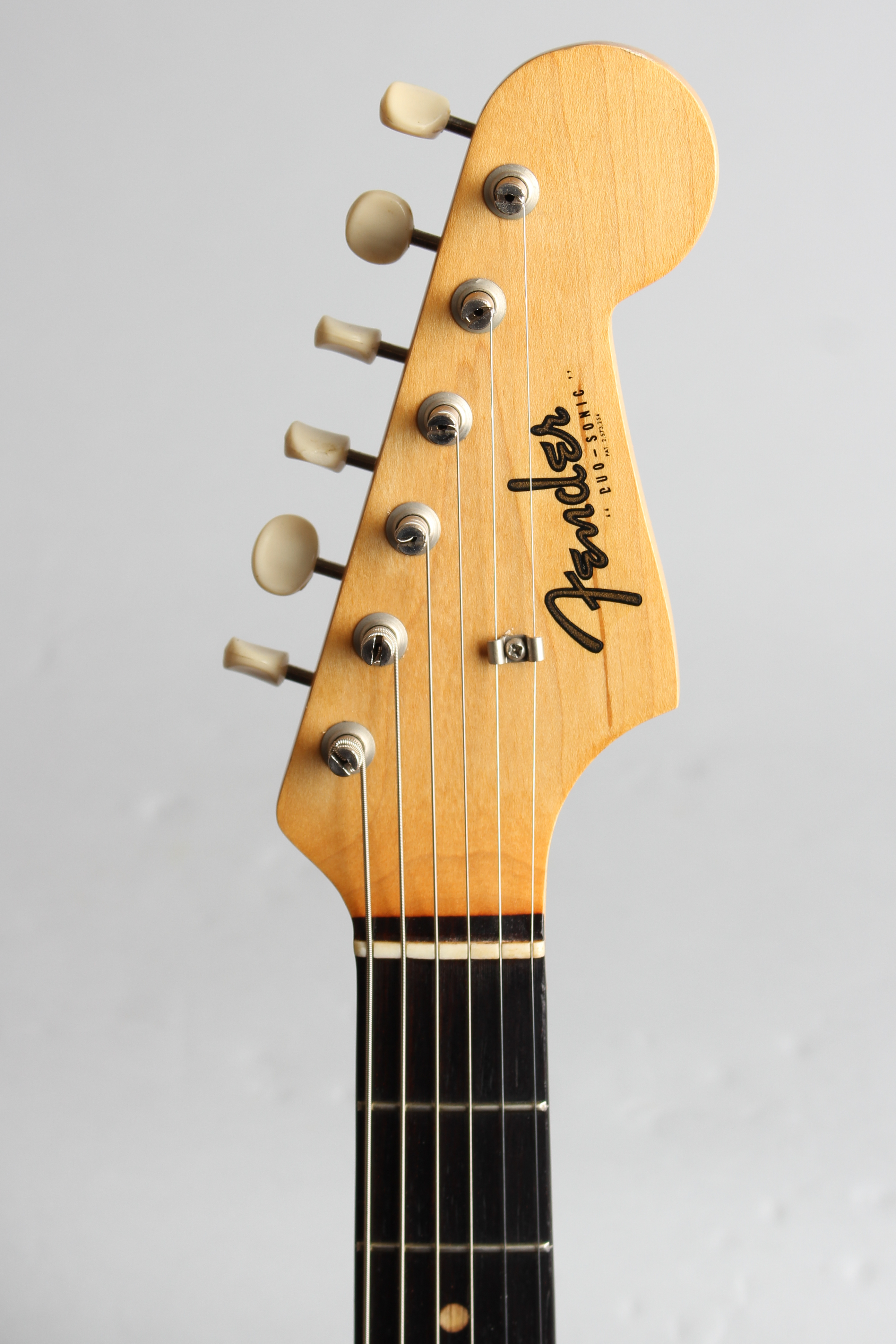 Fender Duo-Sonic Solid Body Electric Guitar (1963) | RetroFret