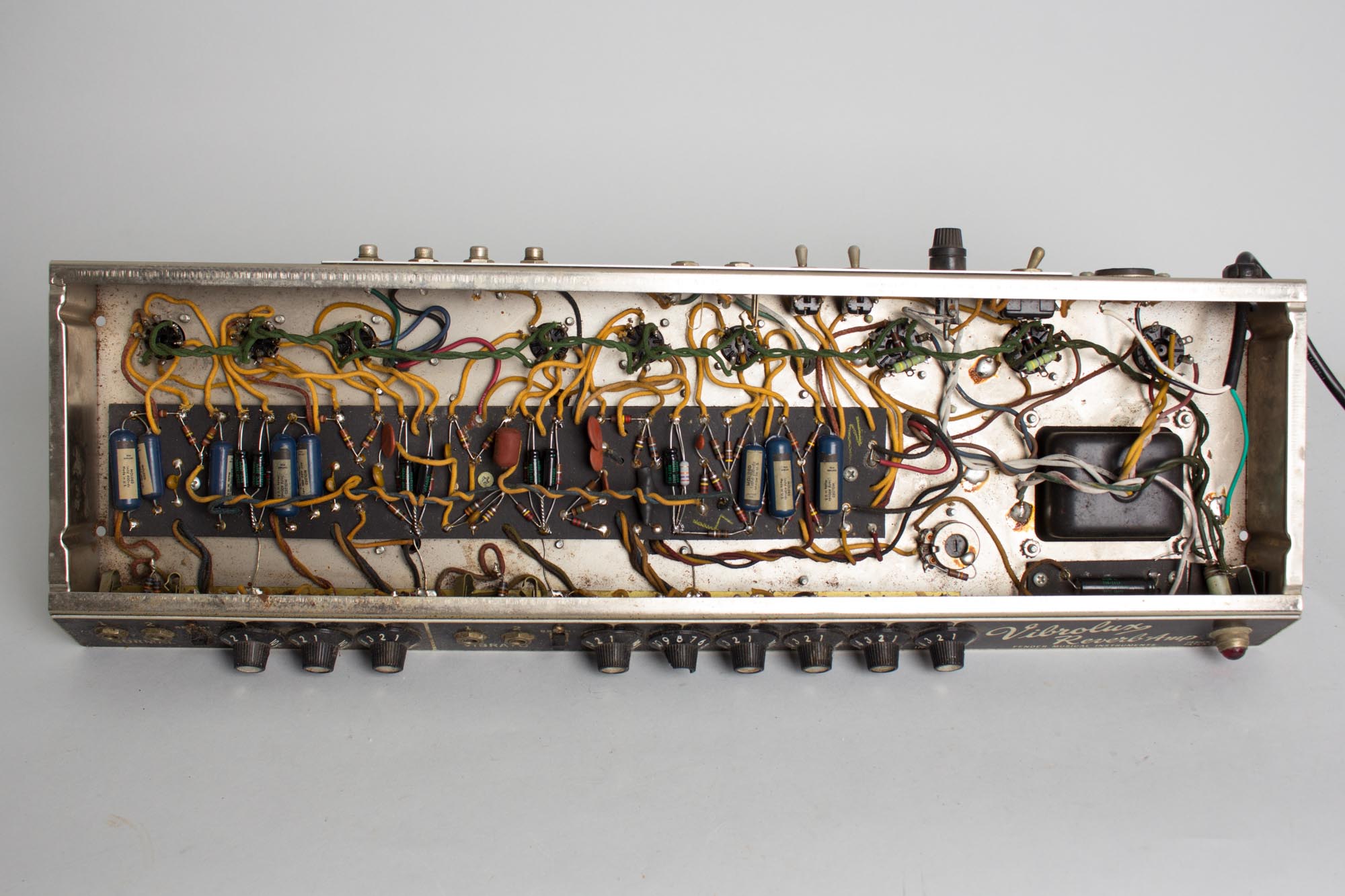 Fender Vibrolux Reverb Tube Amplifier (1965) | RetroFret