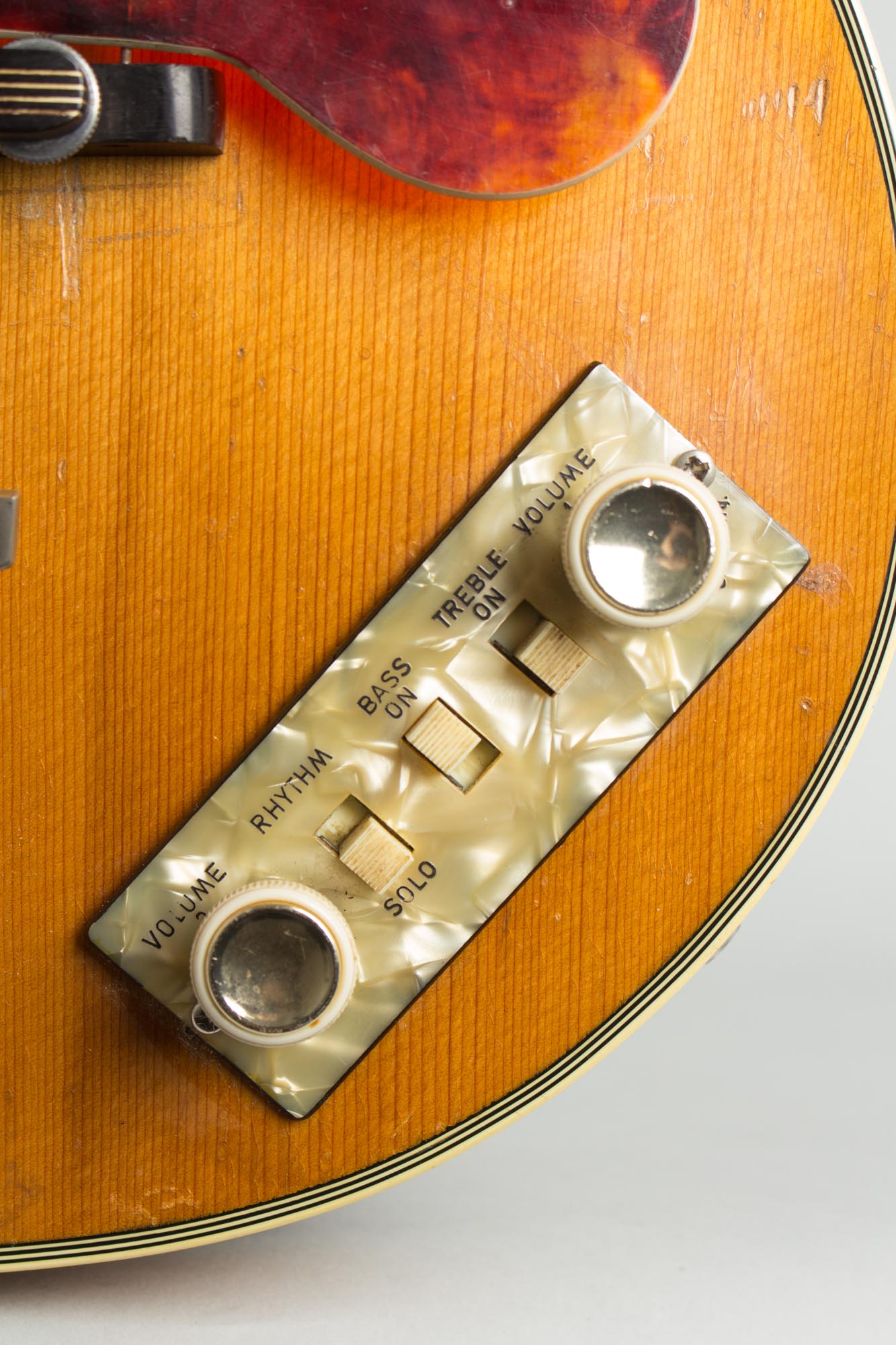Hofner Club 60 Arch Top Hollow Body Electric Guitar (1959) | RetroFret