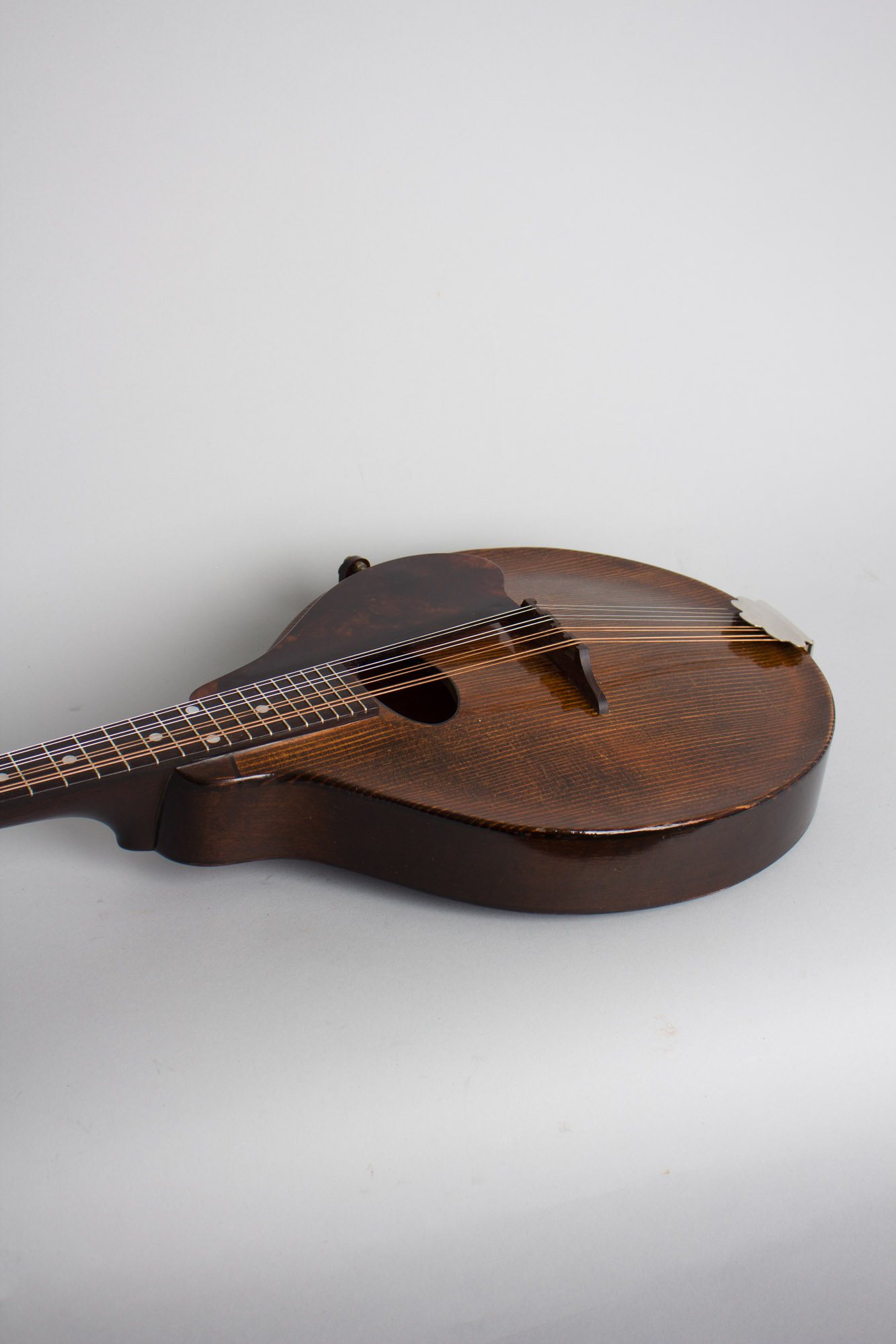 Gibson A-Junior Snakehead Carved Top Mandolin (1925) | RetroFret